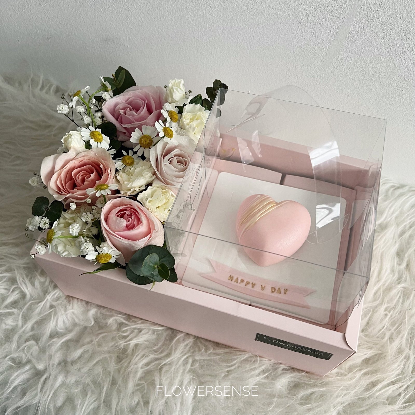 BLOOM WITH CAKE COMBO-001 – Penang Florist Flowersense Floral Event